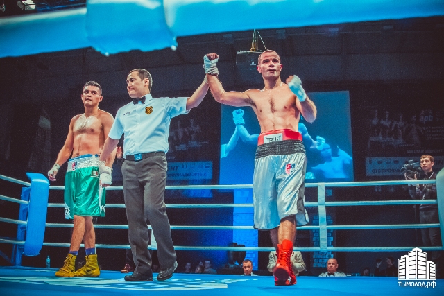 AIBA Pro Boxing (APB) - Ты молод